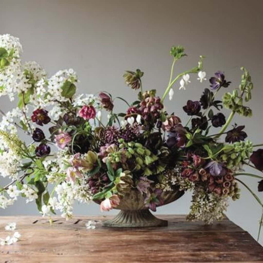 Floral Arrangement Workshop – The Hiden Collective